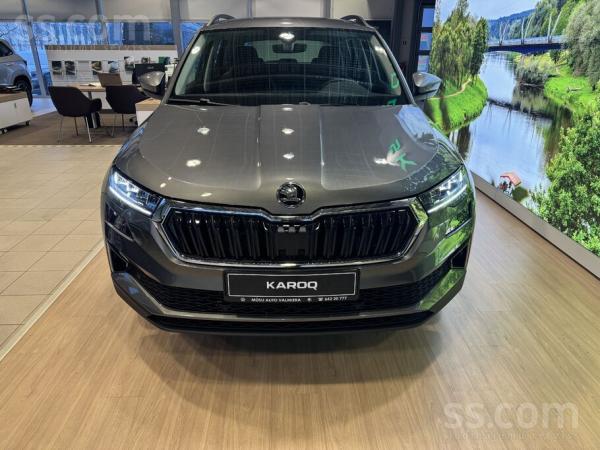 Pelēks Skoda Karoq 2026 Valmiera, ar dzinēja tilpumu 1.50 L un nobraukumu 6 tūkst. km par 34150 €, foto 3 vietnē AUTOMOTO.COM.LV