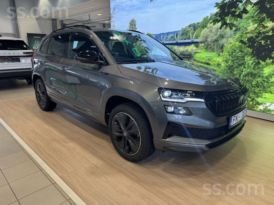 Серый Шкода Karoq 2026 в Валмиера, объемом двигателя 2.00 л и пробегом 10 тыс. км за 36800 €, фото 1 на AUTOMOTO.COM.LV