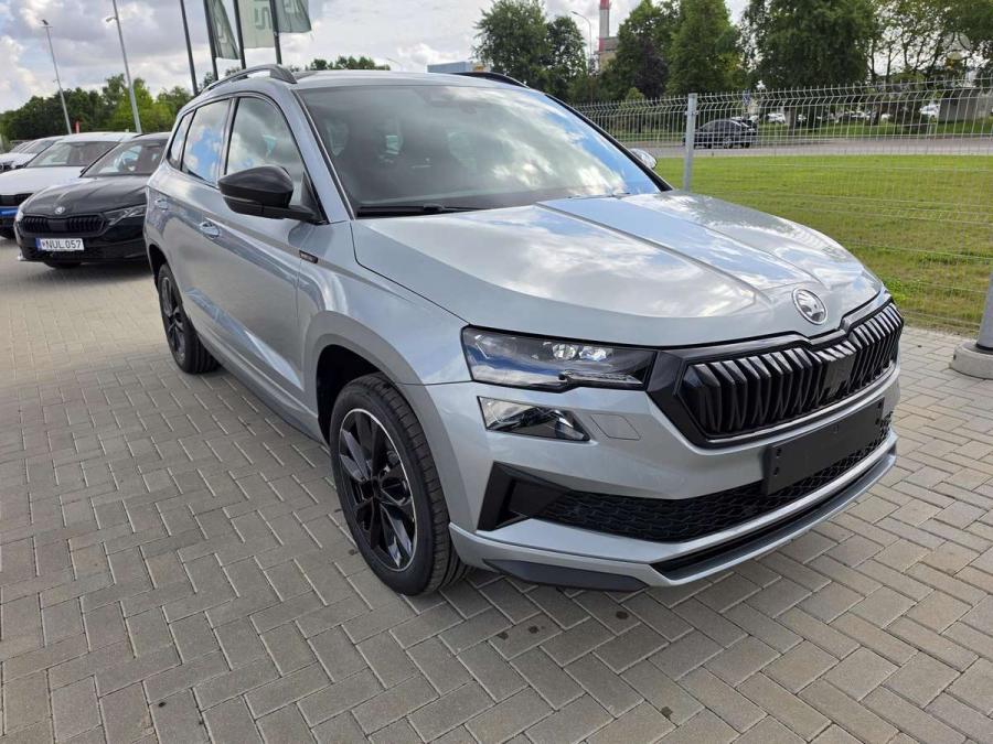 Pelēks Skoda Karoq 2026 Šauļi, ar dzinēja tilpumu 1.50 L un nobraukumu 0 tūkst. km par 33025 €, foto 4 vietnē AUTOMOTO.COM.LV