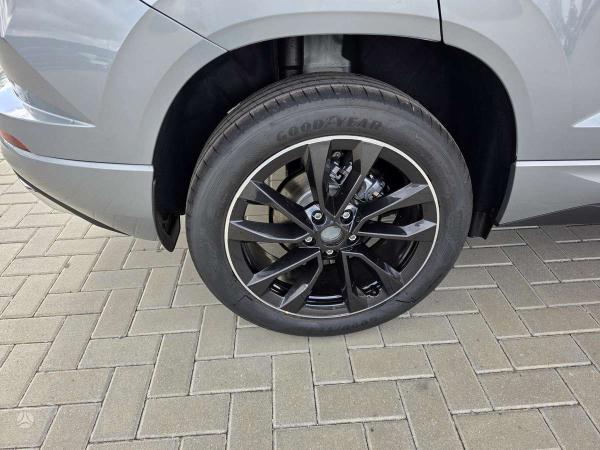 Pelēks Skoda Karoq 2026 Šauļi, ar dzinēja tilpumu 1.50 L un nobraukumu 0 tūkst. km par 33025 €, foto 9 vietnē AUTOMOTO.COM.LV