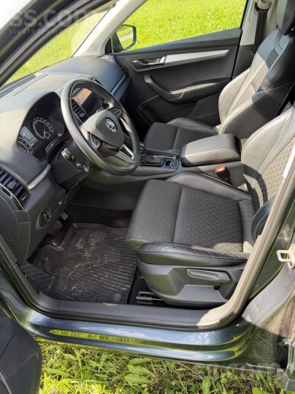 Grey Skoda Karoq 2019 in Limbazi, with an engine capacity of 2.00 L and mileage of 230 thousand km for 11200 €, photo 7 on AUTOMOTO.COM.LV