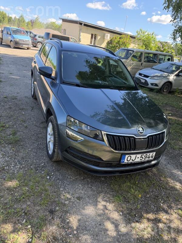 Grey Skoda Karoq 2020 in Limbazi, with an engine capacity of 1.60 L and mileage of 266 thousand km for 10800 €, photo 1 on AUTOMOTO.COM.LV