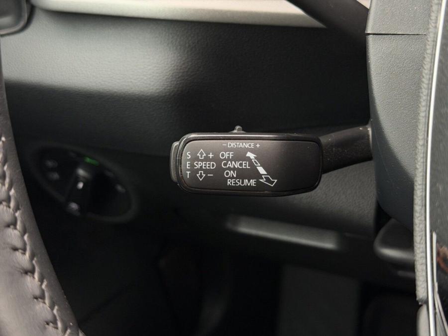 Grey Skoda Karoq 2021 in Parnu, with an engine capacity of 1.50 L and mileage of 86 thousand km for 19900 €, photo 16 on AUTOMOTO.COM.LV