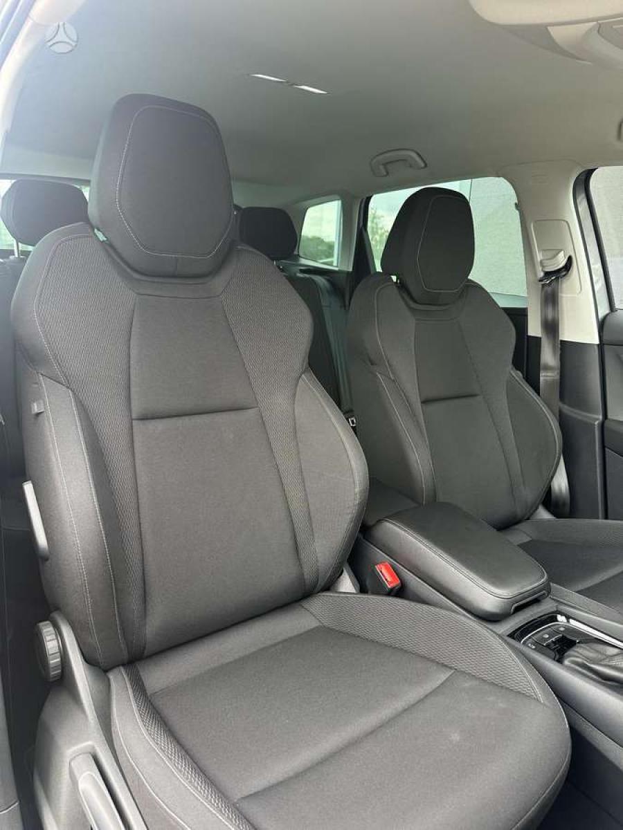 Grey Skoda Karoq 2022 in Klaipeda, with an engine capacity of 1.97 L and mileage of 199 thousand km for 22800 €, photo 11 on AUTOMOTO.COM.LV