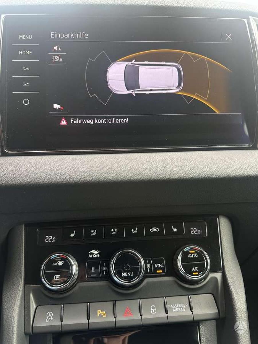 Grey Skoda Karoq 2022 in Klaipeda, with an engine capacity of 1.97 L and mileage of 199 thousand km for 22800 €, photo 26 on AUTOMOTO.COM.LV
