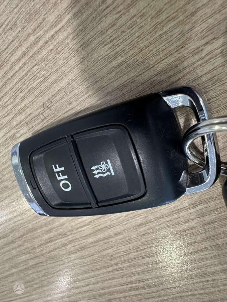 Grey Skoda Karoq 2022 in Klaipeda, with an engine capacity of 1.97 L and mileage of 199 thousand km for 22800 €, photo 28 on AUTOMOTO.COM.LV