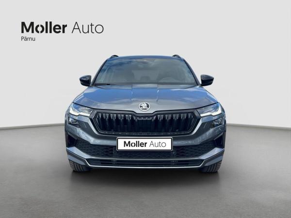 Pelēks Skoda Karoq 2026 Pērnava, ar dzinēja tilpumu 1.50 L un nobraukumu 6 tūkst. km par 35900 €, foto 3 vietnē AUTOMOTO.COM.LV