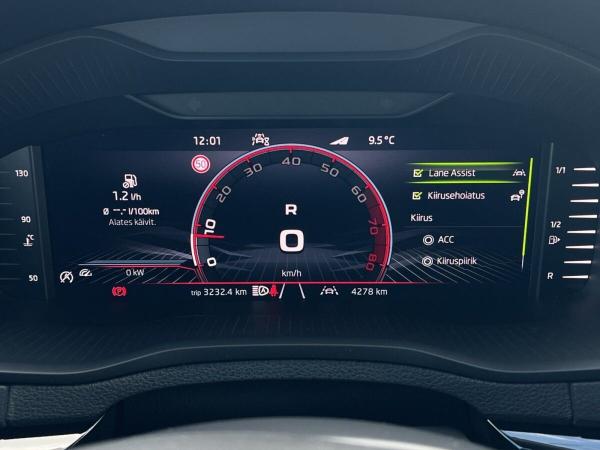 Pelēks Skoda Karoq 2026 Pērnava, ar dzinēja tilpumu 1.50 L un nobraukumu 6 tūkst. km par 35900 €, foto 9 vietnē AUTOMOTO.COM.LV