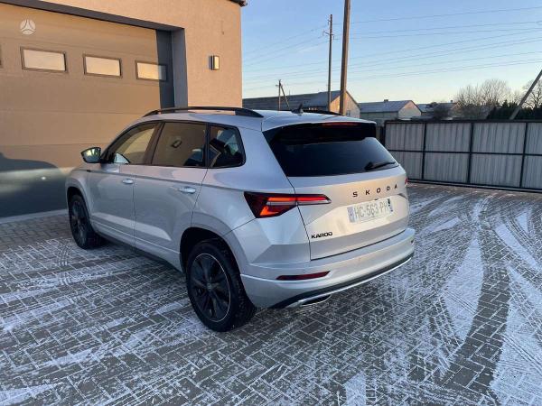 Pelēks Skoda Karoq 2025 Jurbarkas, ar dzinēja tilpumu 1.50 L un nobraukumu 7 tūkst. km par 23950 €, foto 7 vietnē AUTOMOTO.COM.LV