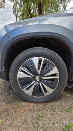 Pelēks Skoda Karoq 2022 Daugavpils, ar dzinēja tilpumu 2.00 L un nobraukumu 151 tūkst. km par 17600 €, foto 9 vietnē AUTOMOTO.COM.LV
