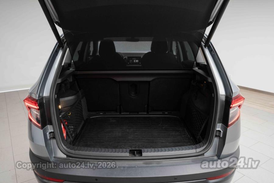 Pelēks Skoda Karoq 2018 Tallina, ar dzinēja tilpumu 1.50 L un nobraukumu 76 tūkst. km par 17900 €, foto 14 vietnē AUTOMOTO.COM.LV