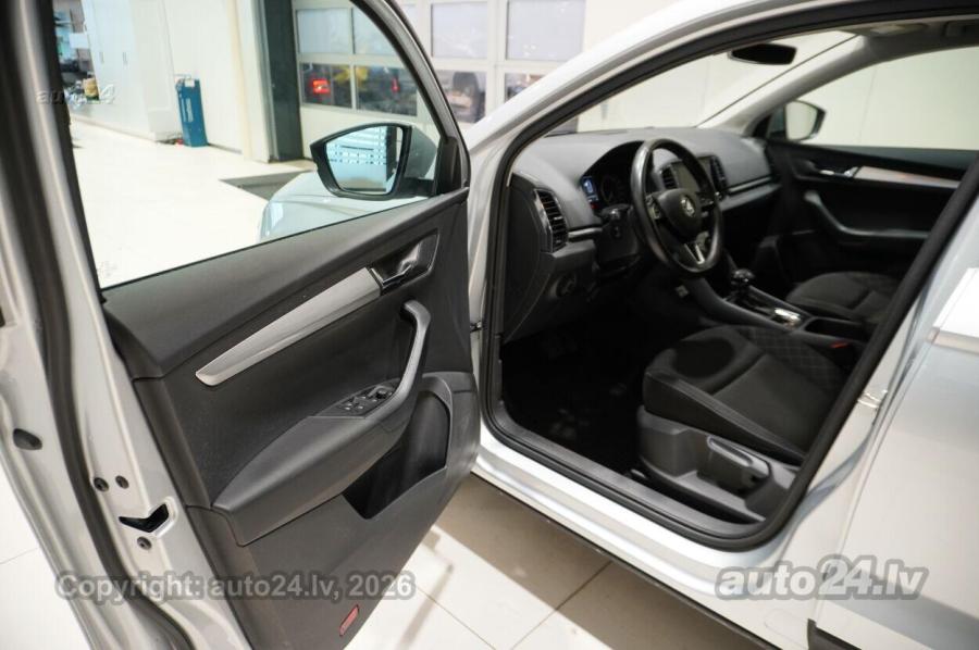Pelēks Skoda Karoq 2019 Tallina, ar dzinēja tilpumu 1.50 L un nobraukumu 219 tūkst. km par 13900 €, foto 12 vietnē AUTOMOTO.COM.LV