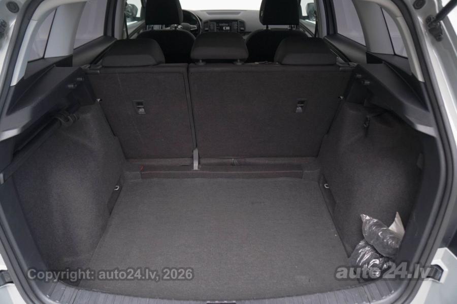 Pelēks Skoda Karoq 2019 Tallina, ar dzinēja tilpumu 1.60 L un nobraukumu 74 tūkst. km par 14990 €, foto 12 vietnē AUTOMOTO.COM.LV