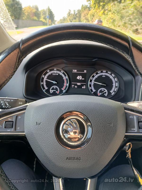 Grey Skoda Karoq 2020 in Tallinn, with an engine capacity of 1.50 L and mileage of 182 thousand km for 13499 €, photo 7 on AUTOMOTO.COM.LV