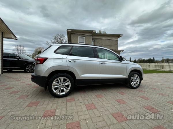 Pelēks Skoda Karoq 2021 Peltsamā, ar dzinēja tilpumu 1.50 L un nobraukumu 41 tūkst. km par 19500 €, foto 5 vietnē AUTOMOTO.COM.LV