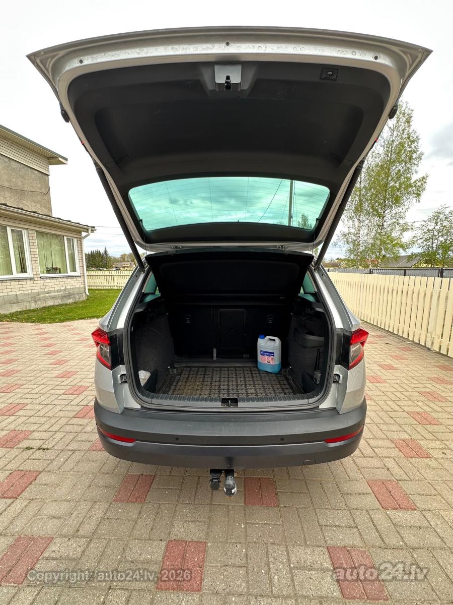 Pelēks Skoda Karoq 2021 Peltsamā, ar dzinēja tilpumu 1.50 L un nobraukumu 41 tūkst. km par 19500 €, foto 14 vietnē AUTOMOTO.COM.LV