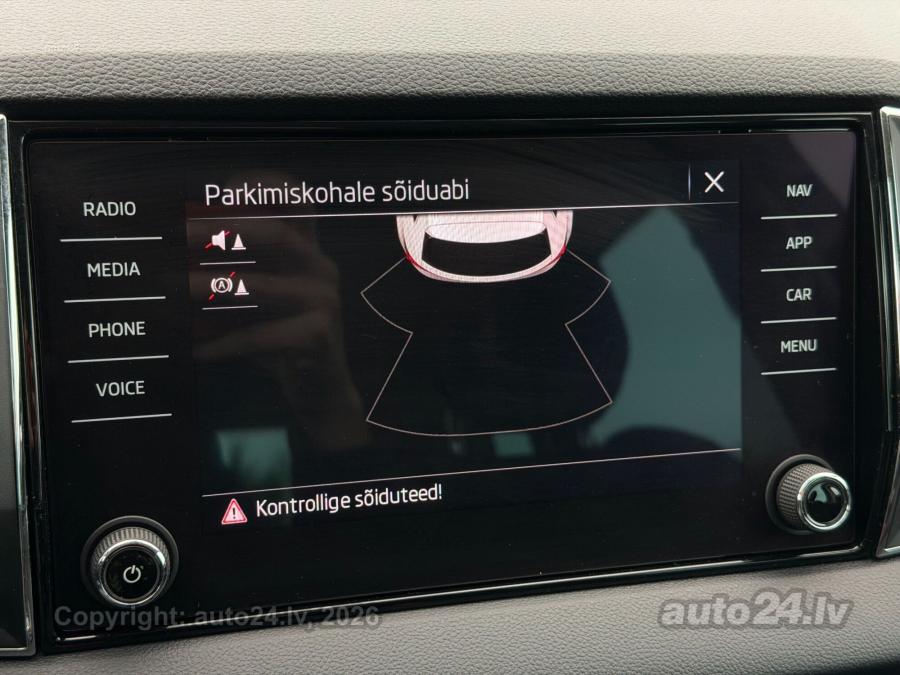 Pelēks Skoda Karoq 2021 Pērnava, ar dzinēja tilpumu 1.50 L un nobraukumu 86 tūkst. km par 19900 €, foto 13 vietnē AUTOMOTO.COM.LV