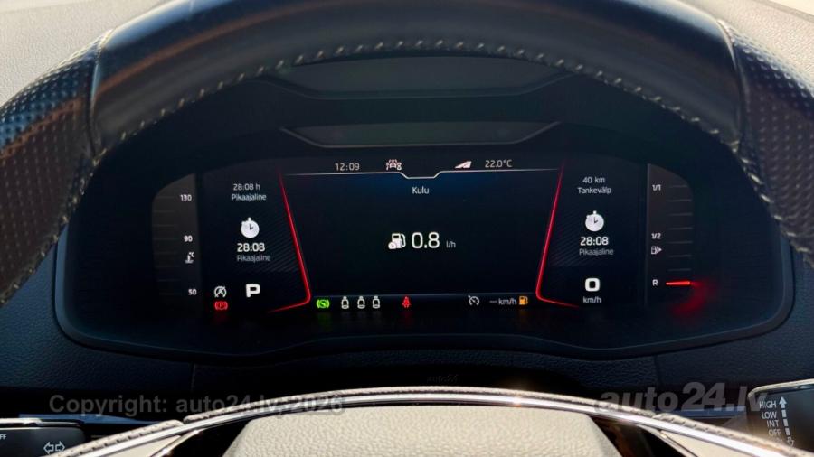 Pelēks Skoda Karoq 2021 Tallina, ar dzinēja tilpumu 2.00 L un nobraukumu 99 tūkst. km par 14900 €, foto 25 vietnē AUTOMOTO.COM.LV