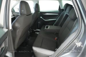 Grey Skoda Karoq 2022 in Tallinn, with an engine capacity of 2.00 L and mileage of 171 thousand km for 19900 €, photo 11 on AUTOMOTO.COM.LV