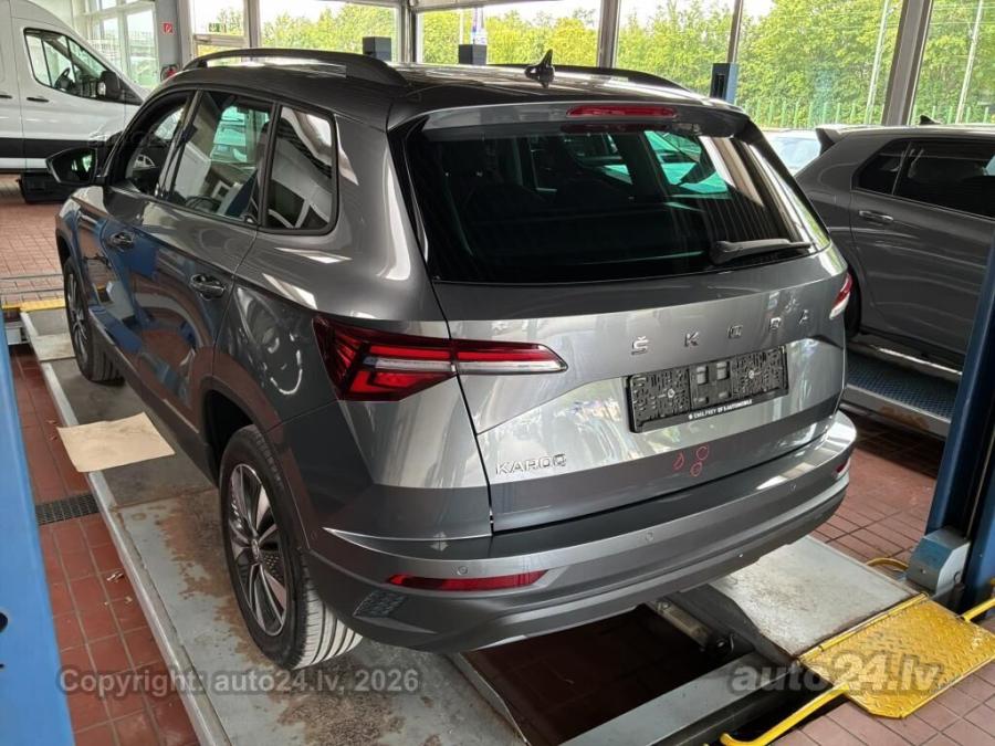 Pelēks Skoda Karoq 2022 Tallina, ar dzinēja tilpumu 2.00 L un nobraukumu 124 tūkst. km par 22500 €, foto 4 vietnē AUTOMOTO.COM.LV