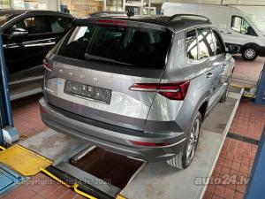 Pelēks Skoda Karoq 2022 Tallina, ar dzinēja tilpumu 2.00 L un nobraukumu 124 tūkst. km par 22500 €, foto 5 vietnē AUTOMOTO.COM.LV