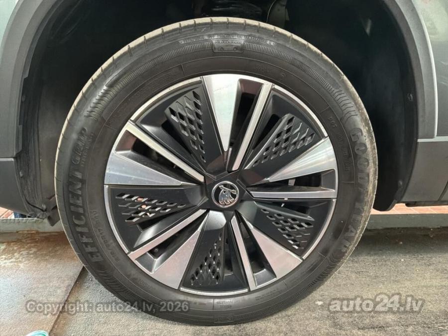 Pelēks Skoda Karoq 2022 Tallina, ar dzinēja tilpumu 2.00 L un nobraukumu 124 tūkst. km par 22500 €, foto 6 vietnē AUTOMOTO.COM.LV