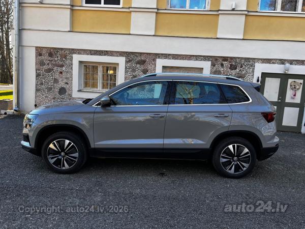 Grey Skoda Karoq 2023 in Jogeva, with an engine capacity of 1.50 L and mileage of 39 thousand km for 27900 €, photo 3 on AUTOMOTO.COM.LV