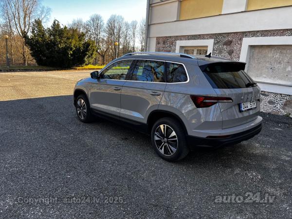 Grey Skoda Karoq 2023 in Jogeva, with an engine capacity of 1.50 L and mileage of 39 thousand km for 27900 €, photo 6 on AUTOMOTO.COM.LV