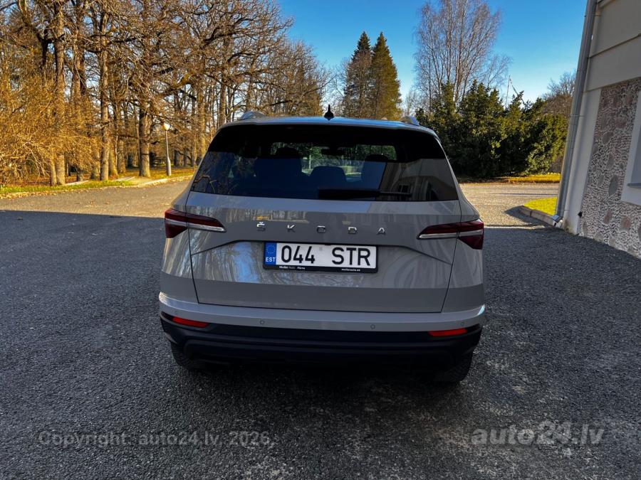 Pelēks Skoda Karoq 2023 Jegeva, ar dzinēja tilpumu 1.50 L un nobraukumu 39 tūkst. km par 27900 €, foto 8 vietnē AUTOMOTO.COM.LV