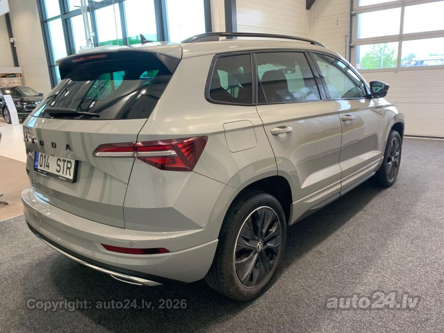 Grey Skoda Karoq 2023 in Rakvere, with an engine capacity of 2.00 L and mileage of 70 thousand km for 29400 €, photo 4 on AUTOMOTO.COM.LV