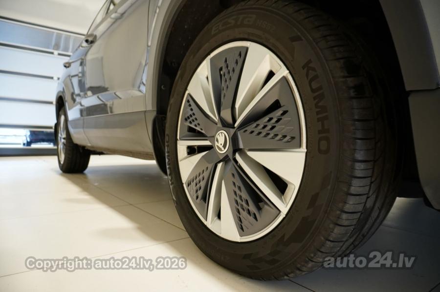 Grey Skoda Karoq 2023 in Tallinn, with an engine capacity of 2.00 L and mileage of 109 thousand km for 23500 €, photo 6 on AUTOMOTO.COM.LV