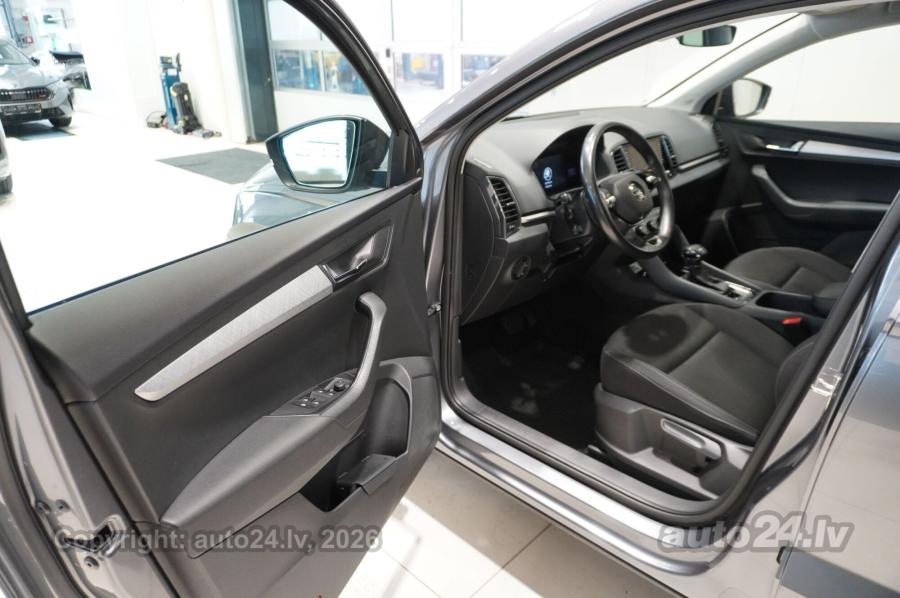 Grey Skoda Karoq 2023 in Tallinn, with an engine capacity of 2.00 L and mileage of 109 thousand km for 23500 €, photo 12 on AUTOMOTO.COM.LV