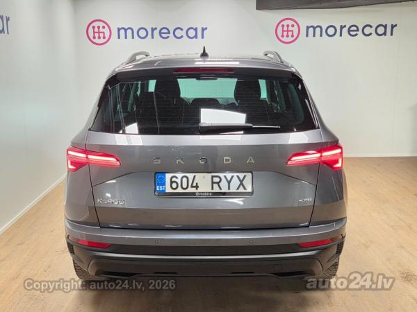 Grey Skoda Karoq 2024 in Tallinn, with an engine capacity of 2.00 L and mileage of 38 thousand km for 31500 €, photo 5 on AUTOMOTO.COM.LV