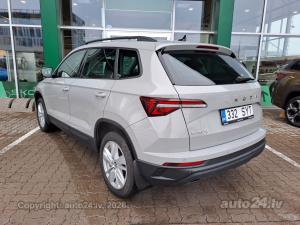 Pelēks Skoda Karoq 2024 Tartu, ar dzinēja tilpumu 1.50 L un nobraukumu 29 tūkst. km par 28900 €, foto 2 vietnē AUTOMOTO.COM.LV