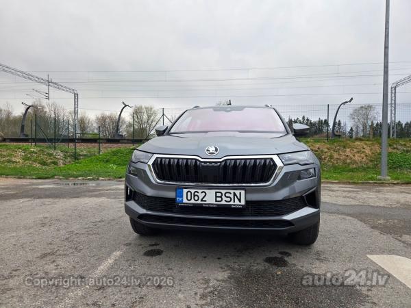 Grey Skoda Karoq 2024 in Tallinn, with an engine capacity of 1.50 L and mileage of 46 thousand km for 28200 €, photo 2 on AUTOMOTO.COM.LV