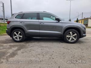 Grey Skoda Karoq 2024 in Tallinn, with an engine capacity of 1.50 L and mileage of 46 thousand km for 28200 €, photo 5 on AUTOMOTO.COM.LV