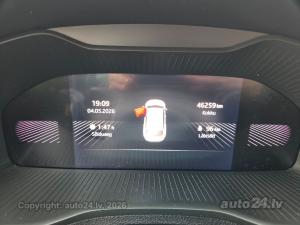 Grey Skoda Karoq 2024 in Tallinn, with an engine capacity of 1.50 L and mileage of 46 thousand km for 28200 €, photo 15 on AUTOMOTO.COM.LV