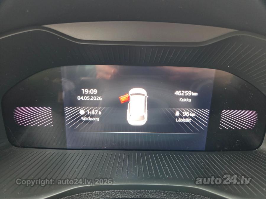 Grey Skoda Karoq 2024 in Tallinn, with an engine capacity of 1.50 L and mileage of 46 thousand km for 28200 €, photo 15 on AUTOMOTO.COM.LV