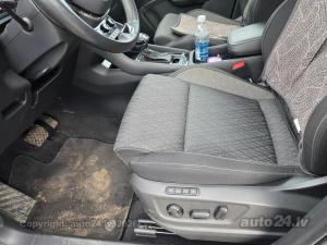 Grey Skoda Karoq 2024 in Tallinn, with an engine capacity of 1.50 L and mileage of 46 thousand km for 28200 €, photo 17 on AUTOMOTO.COM.LV
