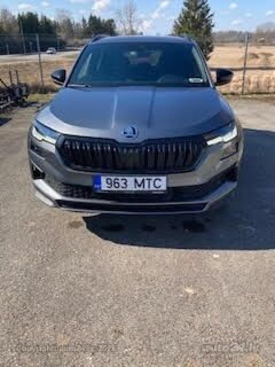 Pelēks Skoda Karoq 2025 Viljandi, ar dzinēja tilpumu 1.50 L un nobraukumu 9 tūkst. km par 35500 €, foto 1 vietnē AUTOMOTO.COM.LV