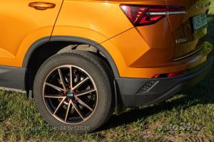 Oranžs Skoda Karoq 2023 Tallina, ar dzinēja tilpumu 1.50 L un nobraukumu 44 tūkst. km par 29900 €, foto 19 vietnē AUTOMOTO.COM.LV
