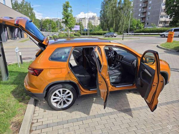 Oranžs Skoda Karoq 2023 Viļņa, ar dzinēja tilpumu 1.50 L un nobraukumu 48 tūkst. km par 24500 €, foto 5 vietnē AUTOMOTO.COM.LV