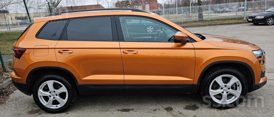 Oranžs Skoda Karoq 2024 Rīga, ar dzinēja tilpumu 1.50 L un nobraukumu 19 tūkst. km par 25000 €, foto 3 vietnē AUTOMOTO.COM.LV