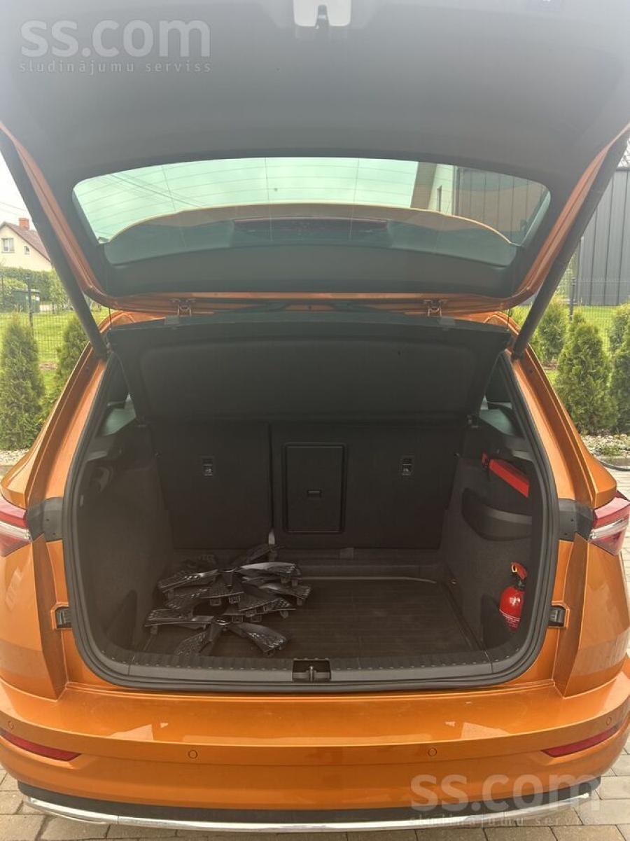 Oranžs Skoda Karoq 2024 Cēsis, ar dzinēja tilpumu 1.50 L un nobraukumu 54 tūkst. km par 27000 €, foto 5 vietnē AUTOMOTO.COM.LV