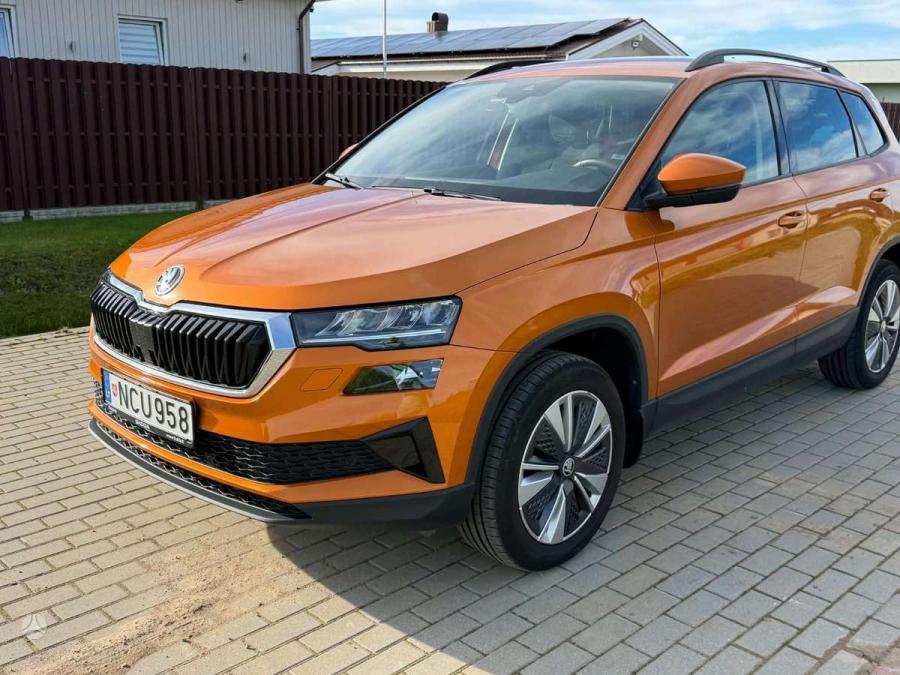 Оранжевый Шкода Karoq 2024 в Клайпеда, объемом двигателя 1.50 л и пробегом 18 тыс. км за 25500 €, фото 3 на AUTOMOTO.COM.LV