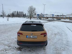 Orange Skoda Karoq 2018 in Tallinn, with an engine capacity of 2.00 L and mileage of 141 thousand km for 19900 €, photo 6 on AUTOMOTO.COM.LV