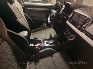 Orange Skoda Karoq 2023 in Tallinn, with an engine capacity of 1.50 L and mileage of 16 thousand km for 26500 €, photo 9 on AUTOMOTO.COM.LV