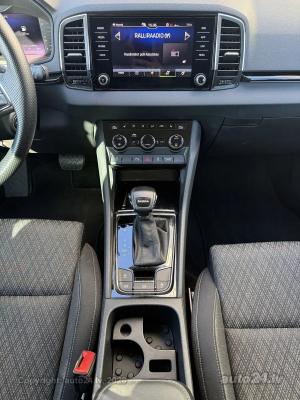Oranžs Skoda Karoq 2023 Tallina, ar dzinēja tilpumu 1.50 L un nobraukumu 57 tūkst. km par 25995 €, foto  vietnē AUTOMOTO.COM.LV