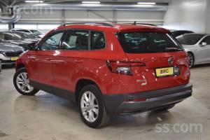 Sarkans Skoda Karoq 2018 Rīga, ar dzinēja tilpumu 1.00 L un nobraukumu 118 tūkst. km par 13500 €, foto 3 vietnē AUTOMOTO.COM.LV