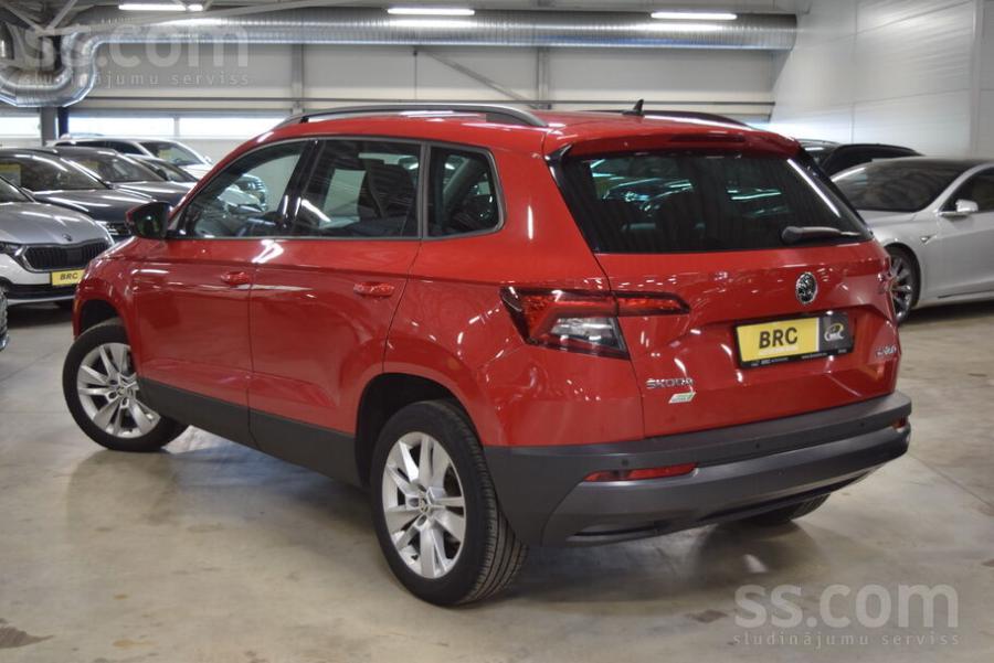 Sarkans Skoda Karoq 2018 Rīga, ar dzinēja tilpumu 1.00 L un nobraukumu 118 tūkst. km par 13500 €, foto 3 vietnē AUTOMOTO.COM.LV